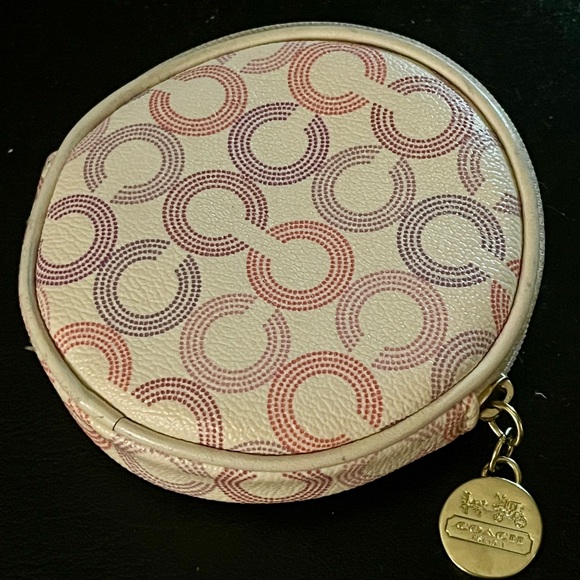 Coach | Bags | Preowned And Preloved Coach Coin Purse | Poshmark